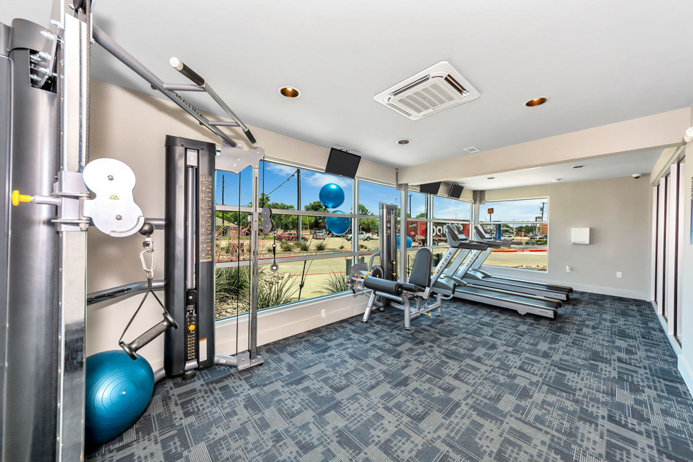 Azure Urban Living Apartments | Dallas Tx