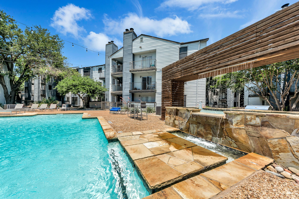 Azure Urban Living Apartments | Dallas Tx
