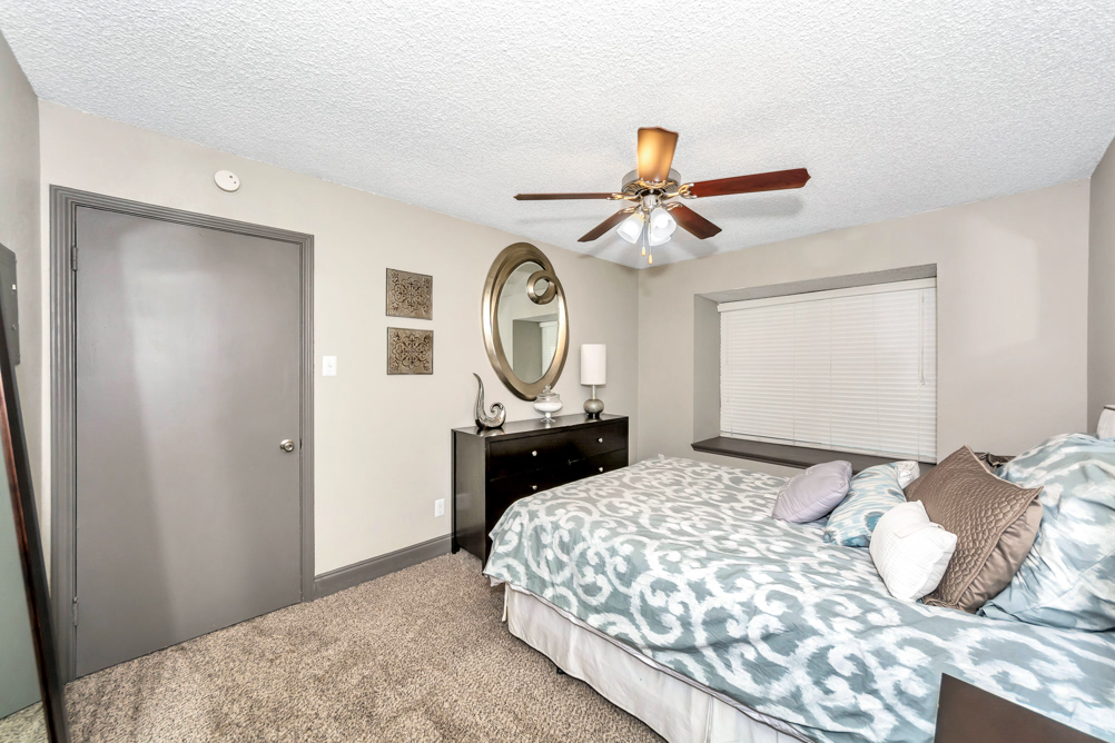 Azure Urban Living Apartments | Dallas Tx