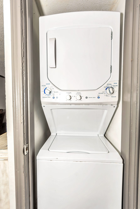 Azure Urban Living Apartments | Dallas Tx